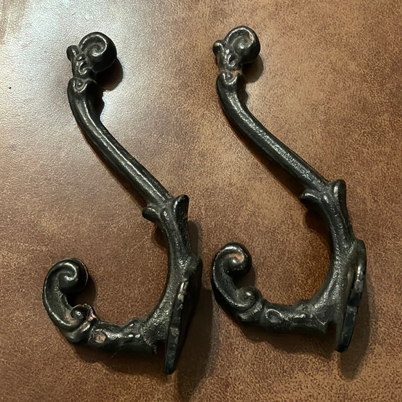 Wall Decor | Cast Iron Victorian Robecoat Hooks | Poshmark